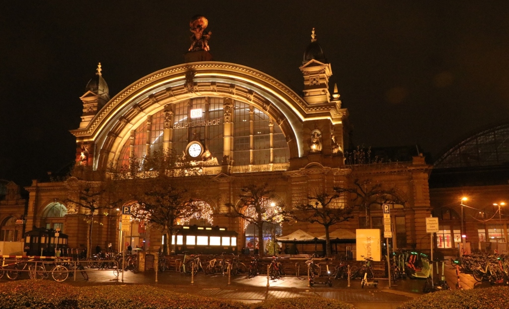 1 IMG 7997 - www.Bildhost.com